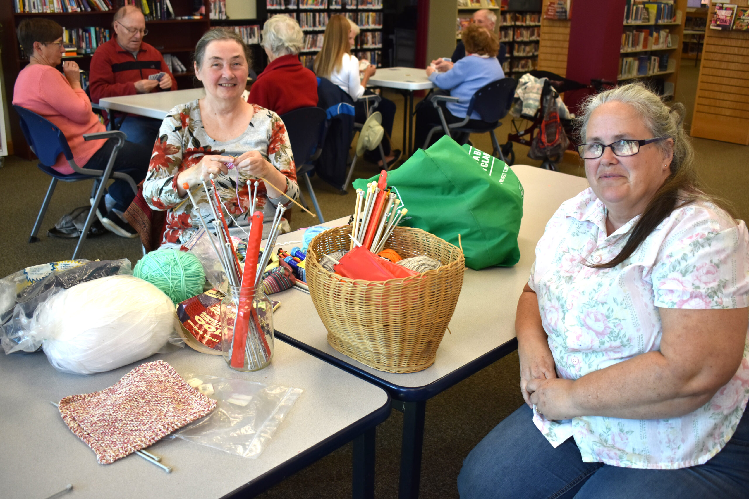 Learning to Knit at the library | Bancroft this Week