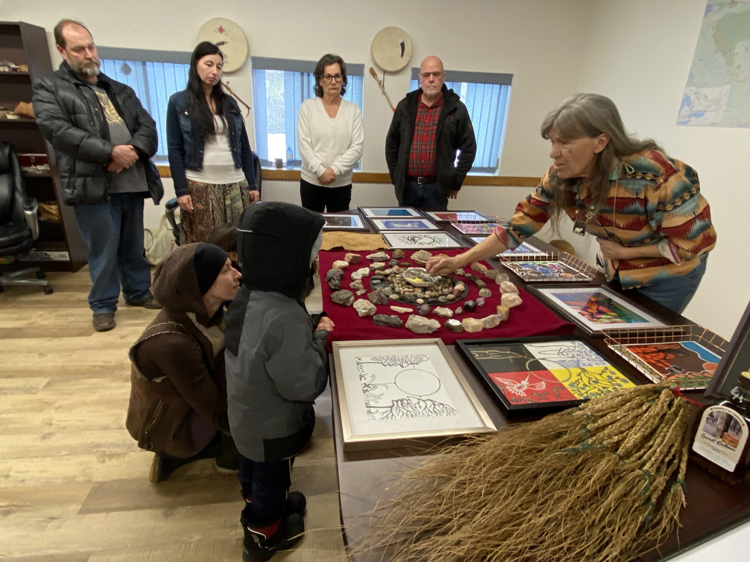 Artist inspires awareness of Algonquin culture and colonization ...
